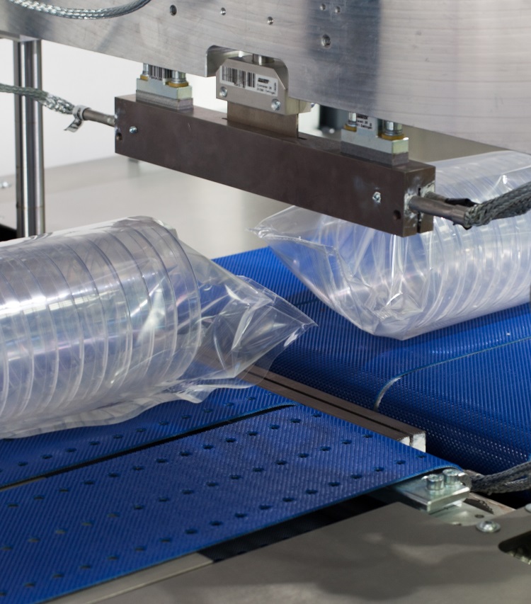 Hugo Beck meets the growing demand for hermetic seals in medical goods ...